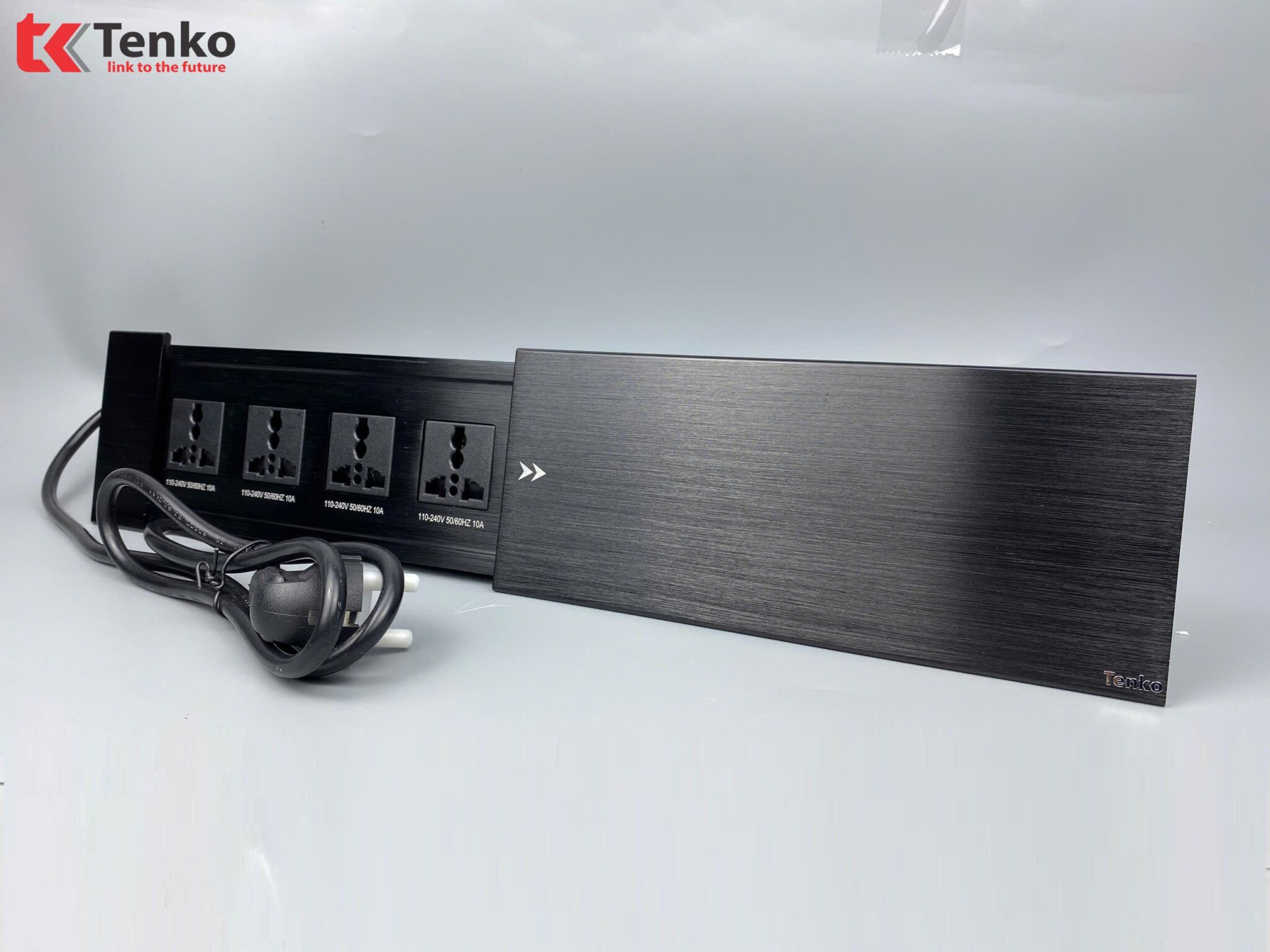 Hộp ổ điện âm bàn Tenko TK-BT02 nắp trượt màu đen cao cấp - Thiết Bị Điện Tenko - Japan